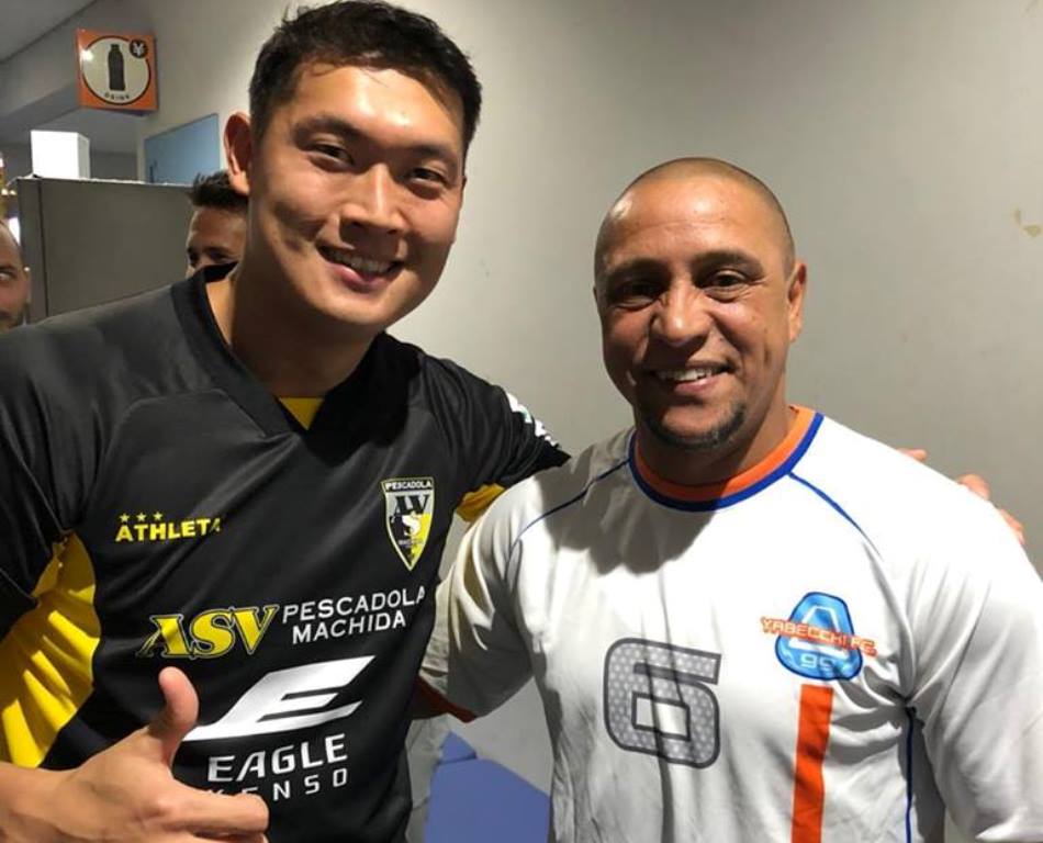 Roberto Carlos “interrompe” aposentadoria e se apresenta no futsal ...