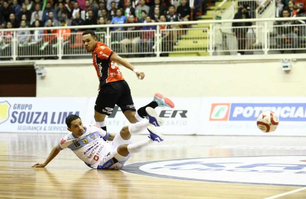 Joinville e Pato empatam no Centreventos – LNF