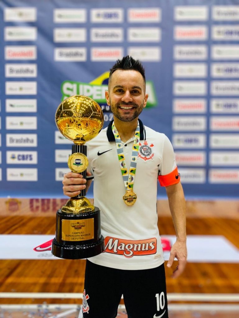 Herói da semifinal da LNF, Deives venceu todas as 11 decisões que fez ...