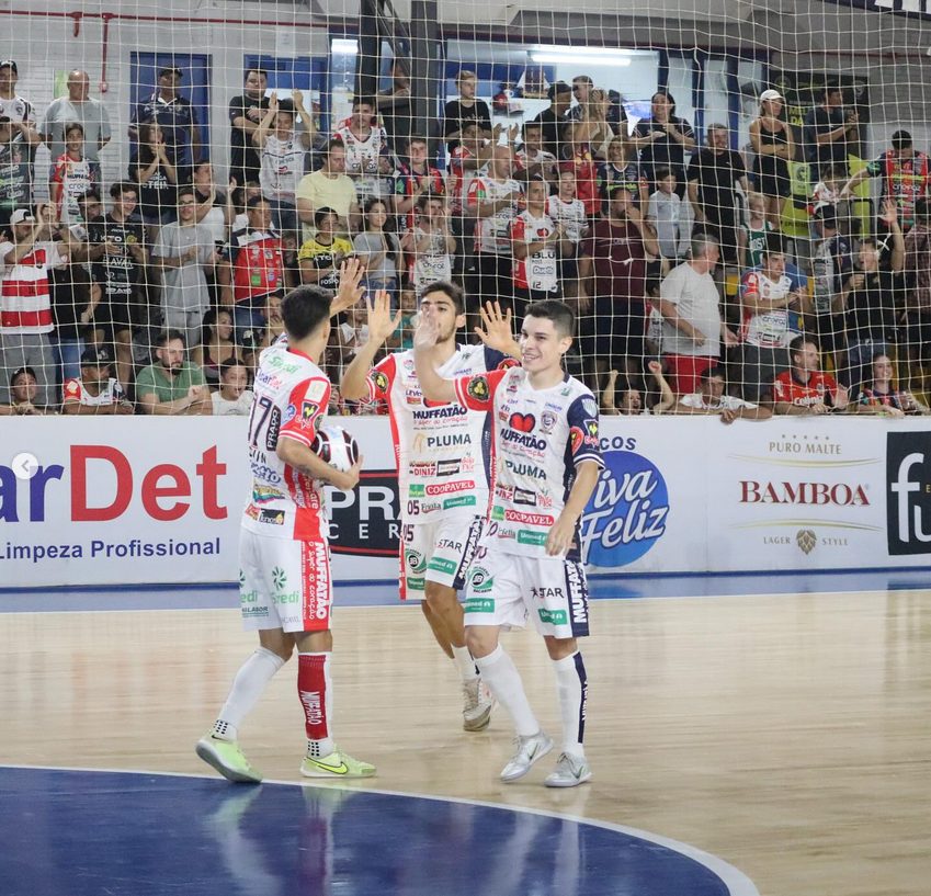 Cascavel vira no final e vence o clássico com o Foz Cataratas – LNF